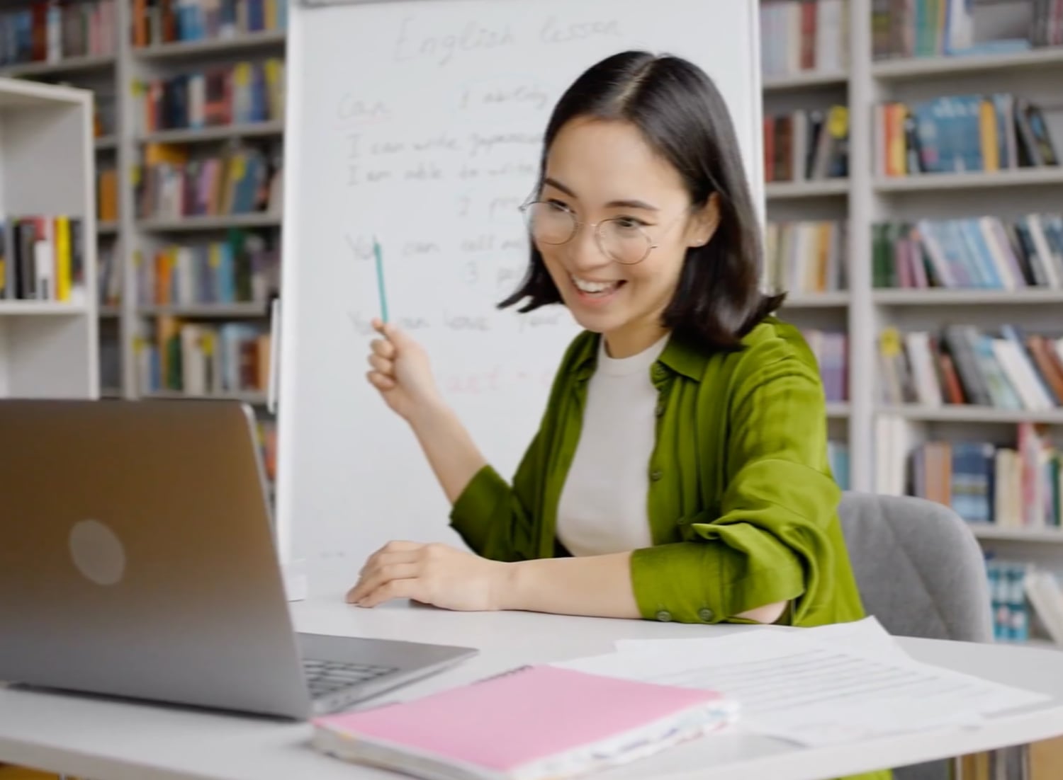 AI Unblur Tool to sharpen photos easily | Visme